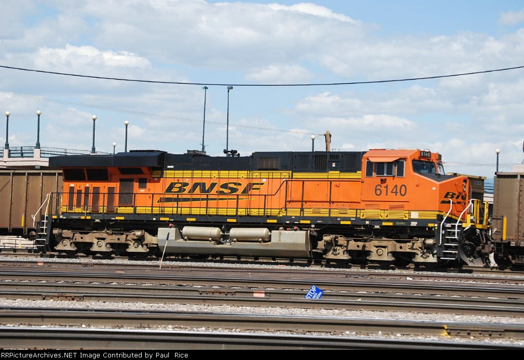 BNSF 6140